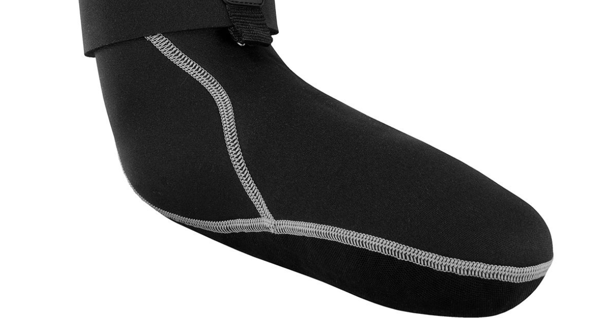 Best Neoprene Socks For Hiking: Tested Around Cold Water - The Fat Girl ...
